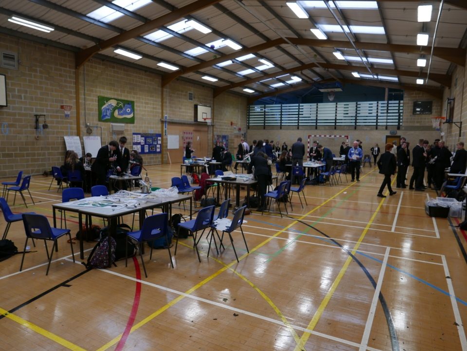 Crispin School do the Lifting and Access Challenge - Blog - My Future My Choice